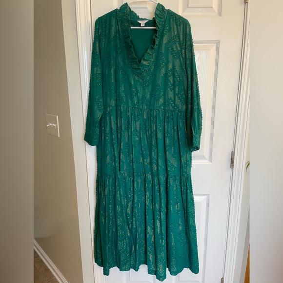 crown & ivy | Dresses | Crown Ivy Green Gold Long Sleeve Dress | Poshmark